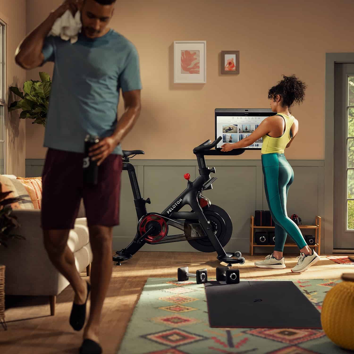 Peloton Logo: A Symbol of Innovation and Community in Fitness - Free AI ...