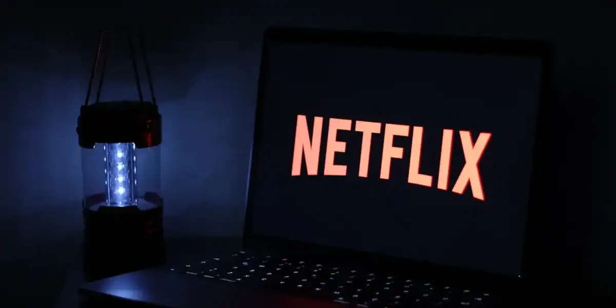 Netflix Brand Identity: The Cinema Curve & Immersive Red